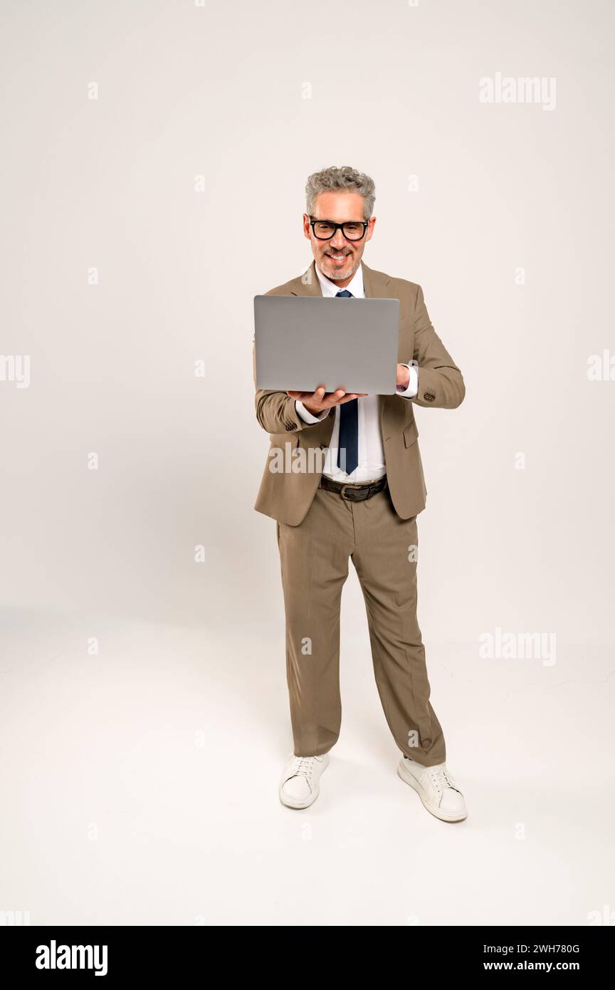 Versatile work environment hi-res stock photography and images - Alamy