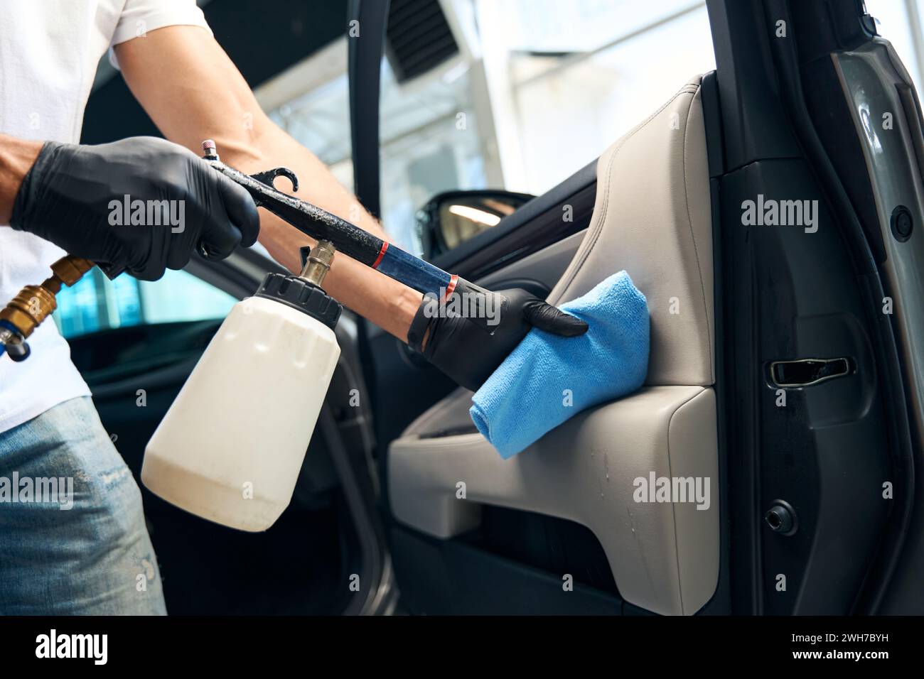Car detailing tornador cleaning hi-res stock photography and images - Alamy