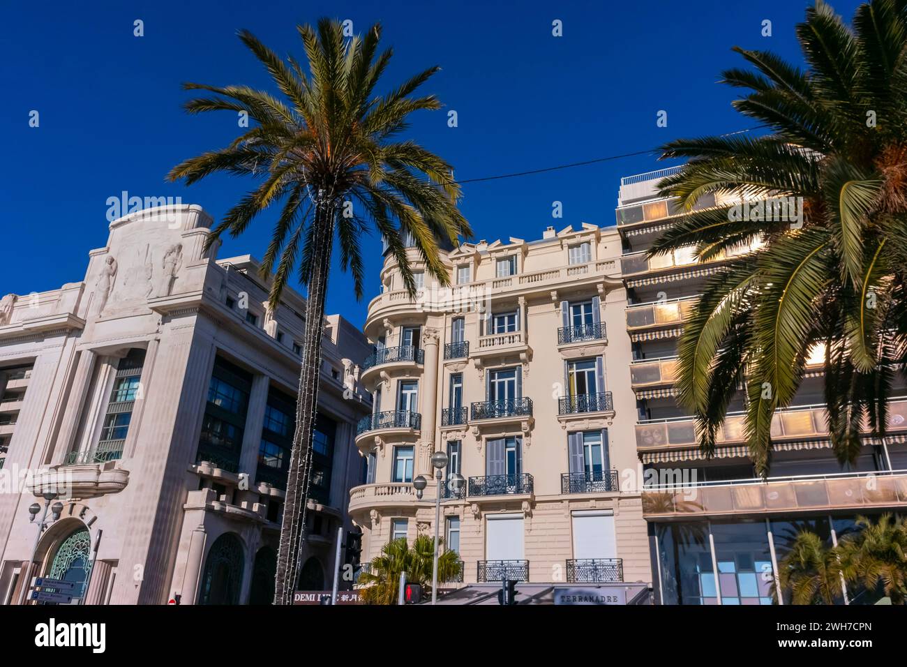 Nice apartment hi-res stock photography and images - Alamy