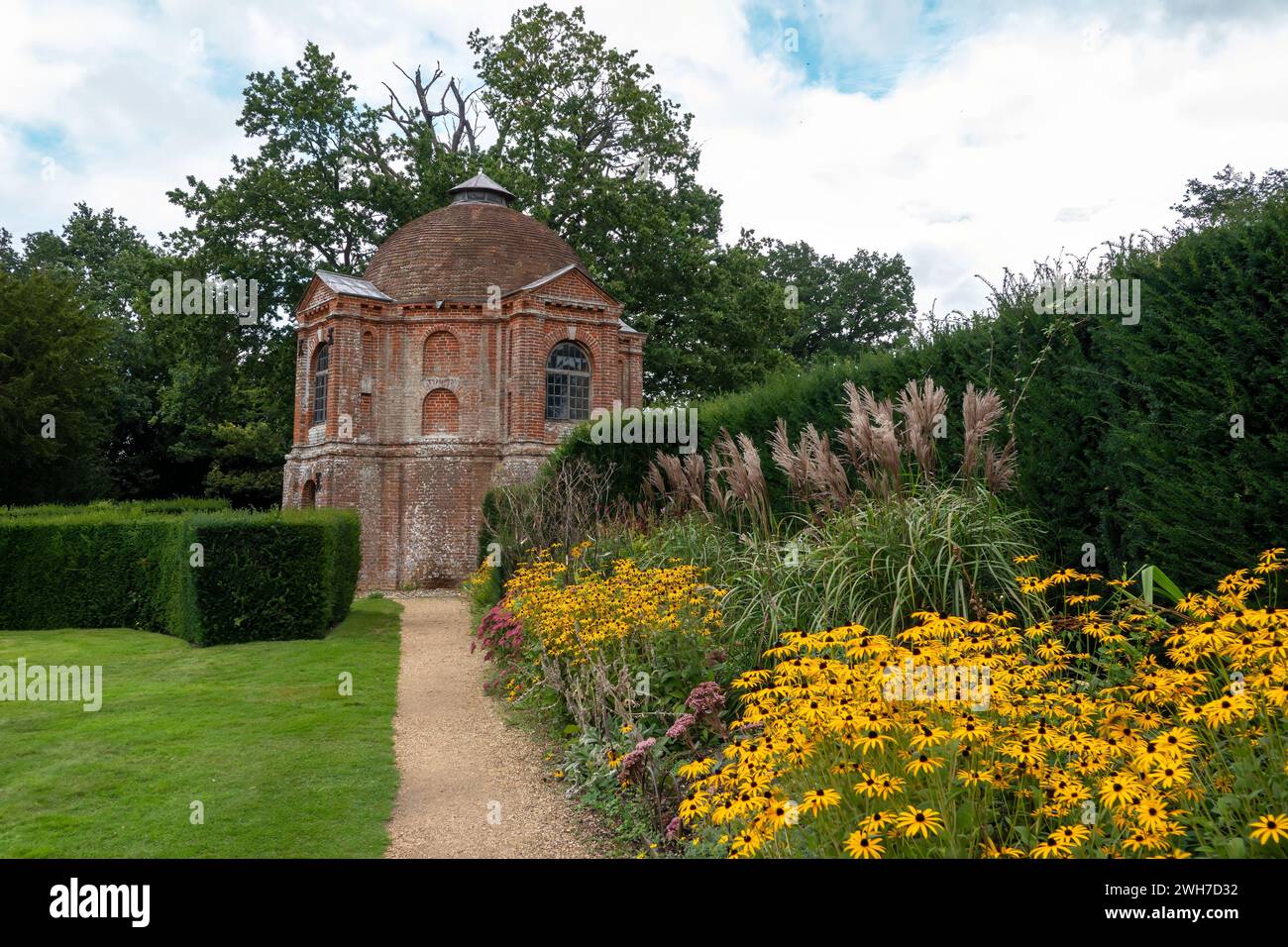 Basingstoke hampshire england hi-res stock photography and images - Alamy
