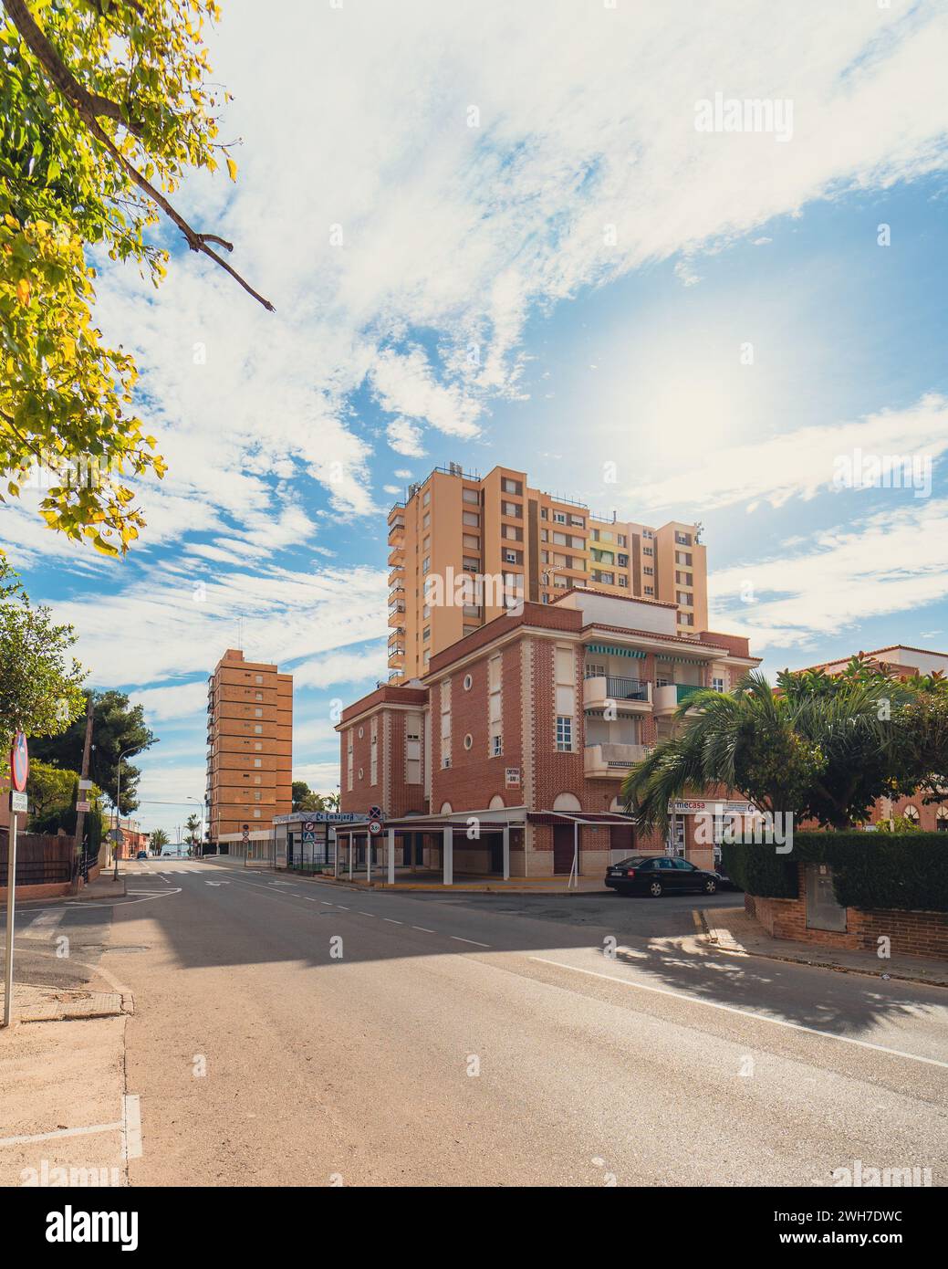 Neighborhood backdrop hi-res stock photography and images - Alamy