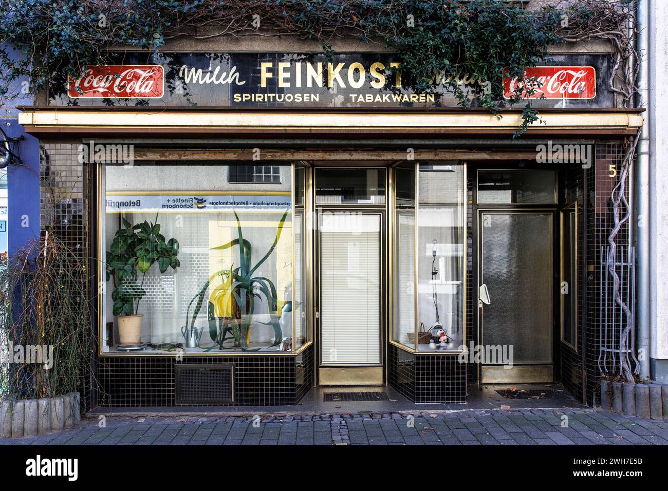 old closed shop on Ritterstrasse, Cologne, Germany. altes geschlossenes ...