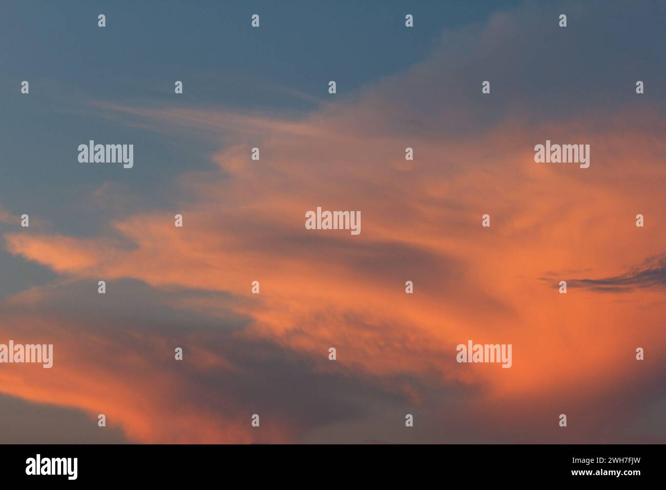 Brightening the sky hi-res stock photography and images - Alamy