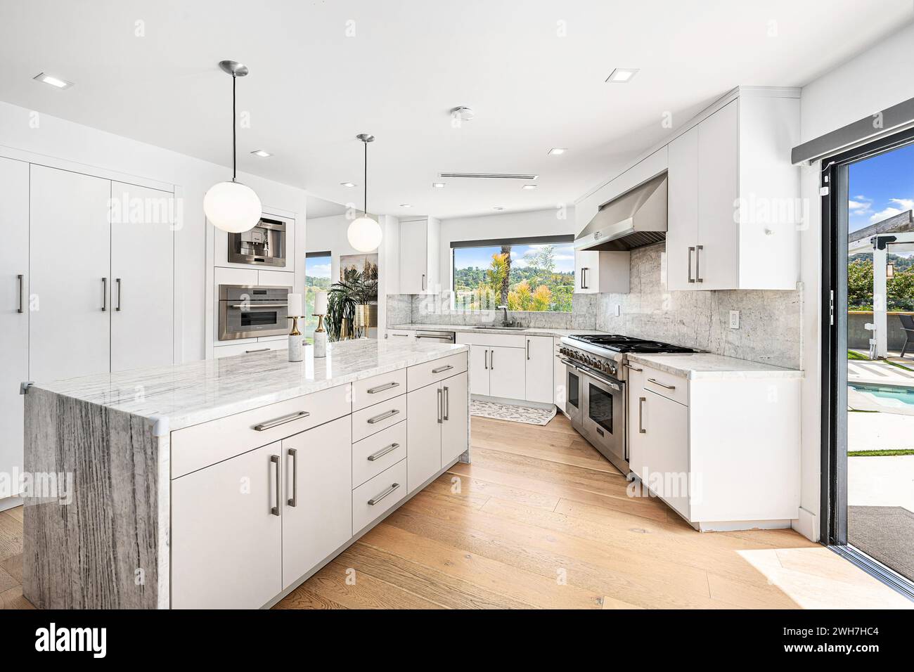 Modern kitchen interior garden view hi-res stock photography and images ...