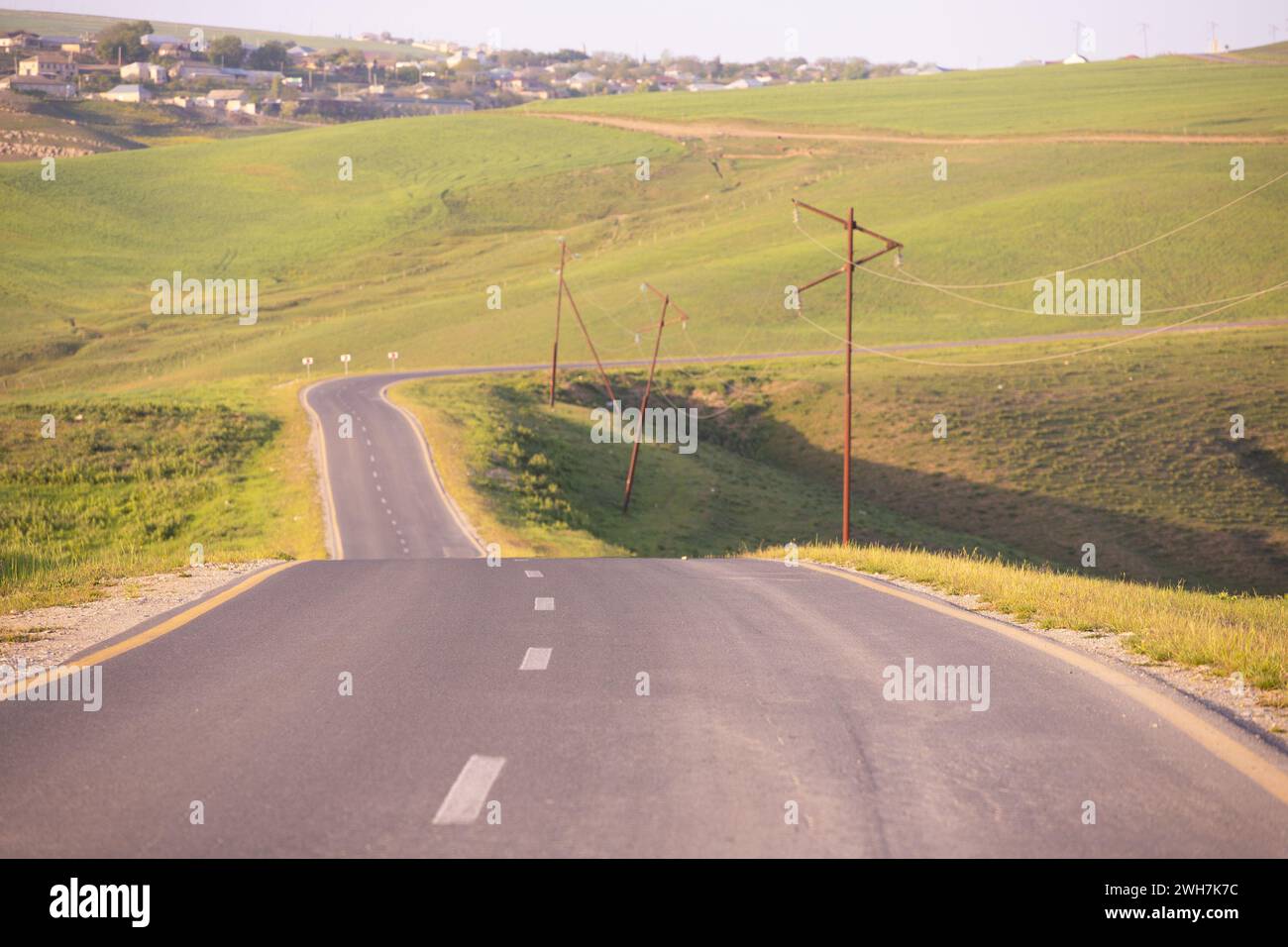 Panorama green fields road hi-res stock photography and images - Alamy