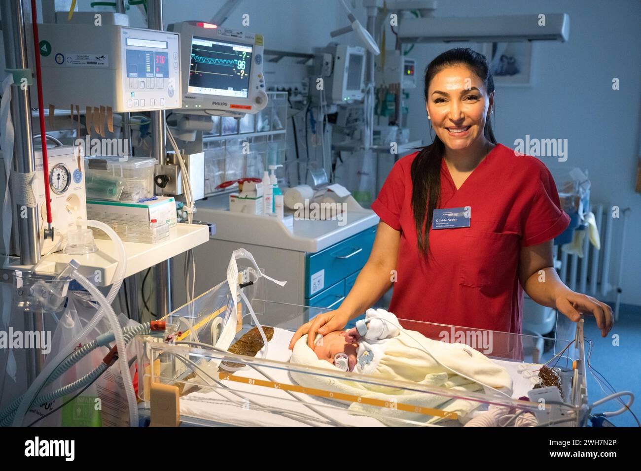 Bremen, Germany. 08th Feb, 2024. Project manager Güzide Kadah stands by ...