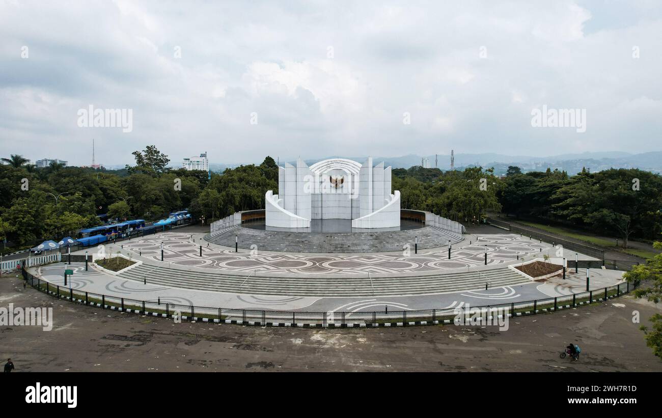 Monumen Perjuangan Rakyat Jawa Barat - Monju Monument. Bandung ...