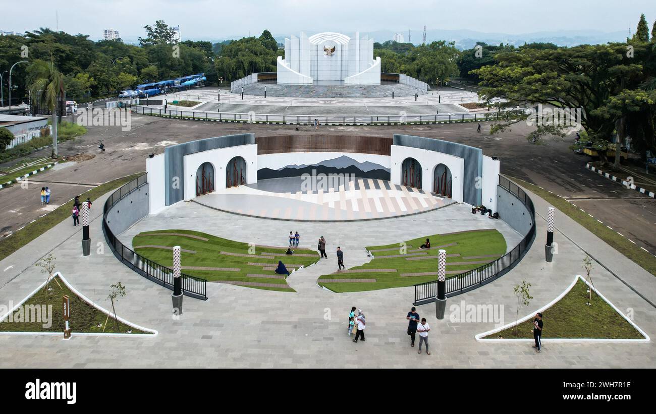 Monumen Perjuangan Rakyat Jawa Barat - Monju Monument. Bandung ...