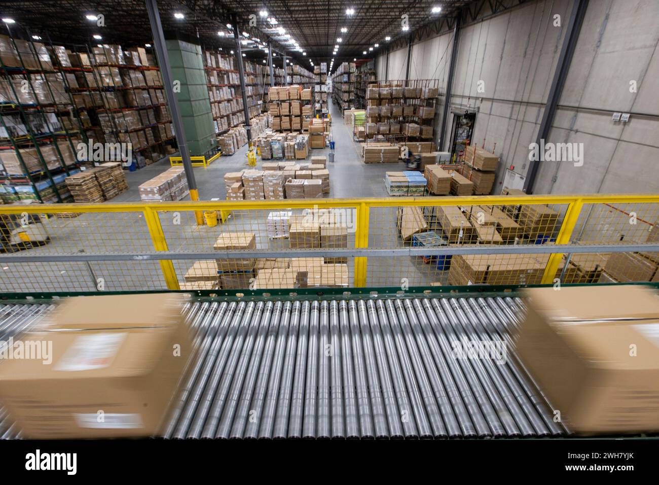 The 1.2 million square foot Ocean State Job Lot distribution center and ...