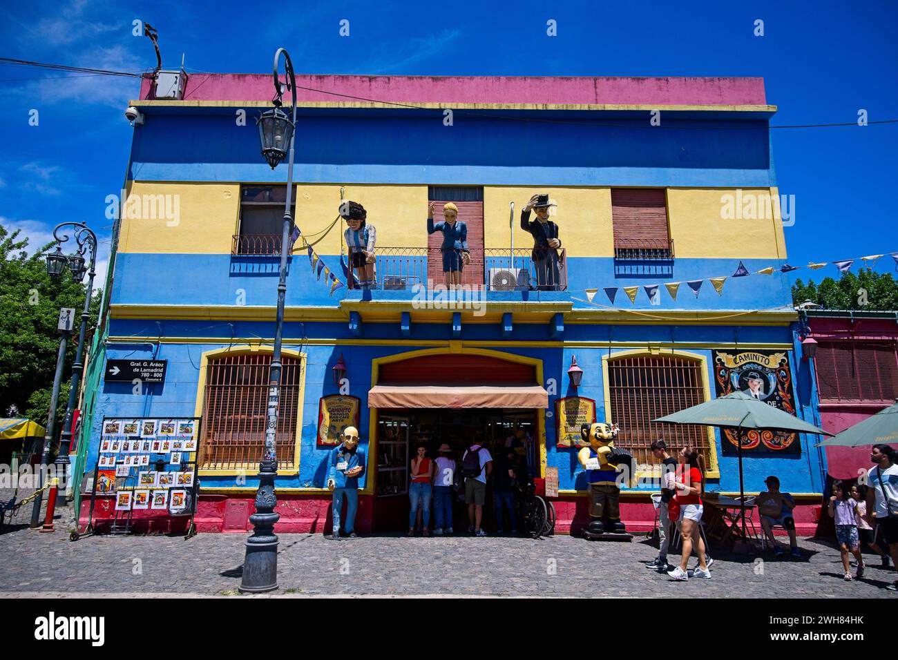 1950s dancing painting hi-res stock photography and images - Alamy