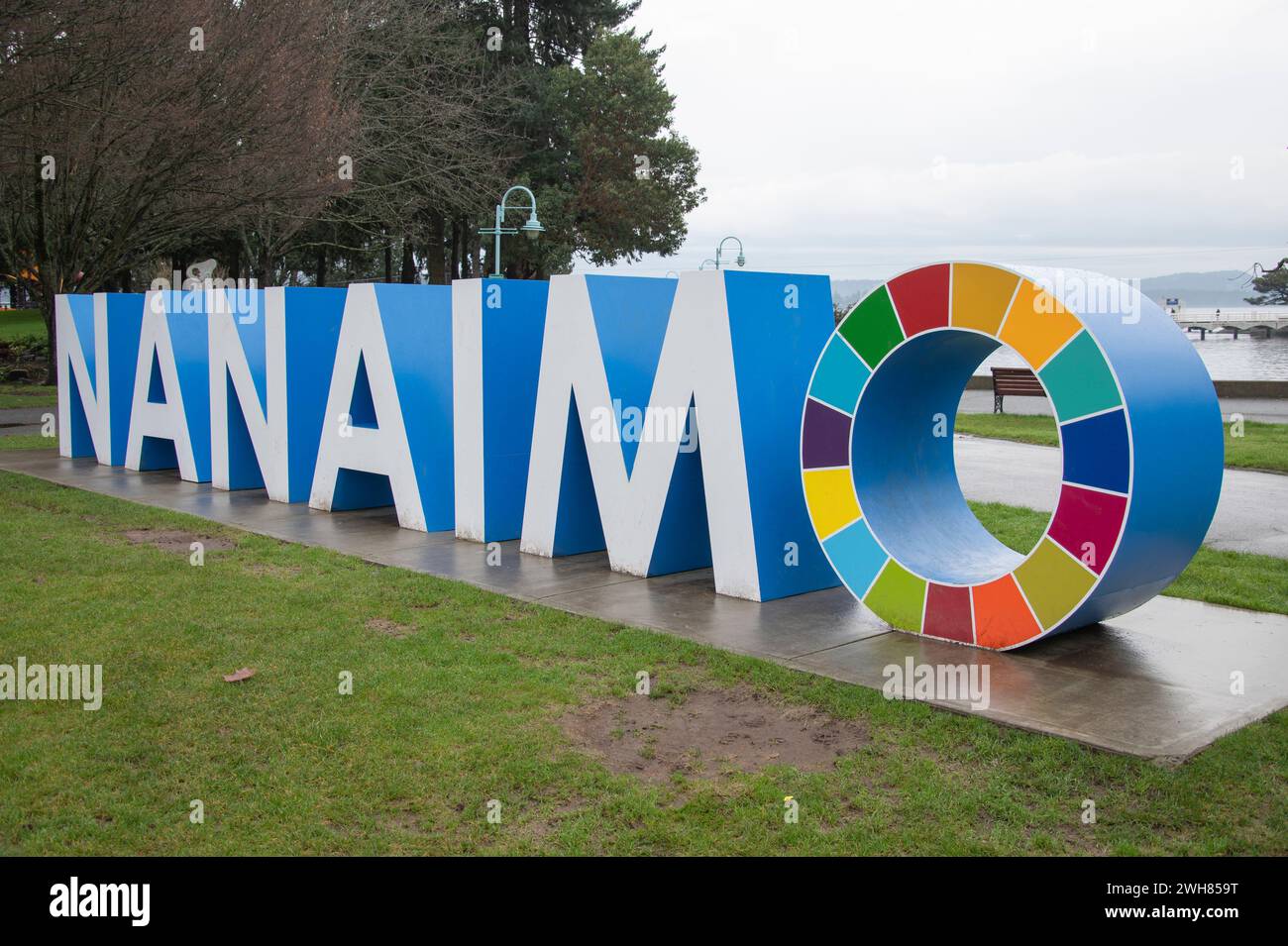 The Nanaimo sign at Maffeo Sutton Park in Nanaimo, British Columbia ...