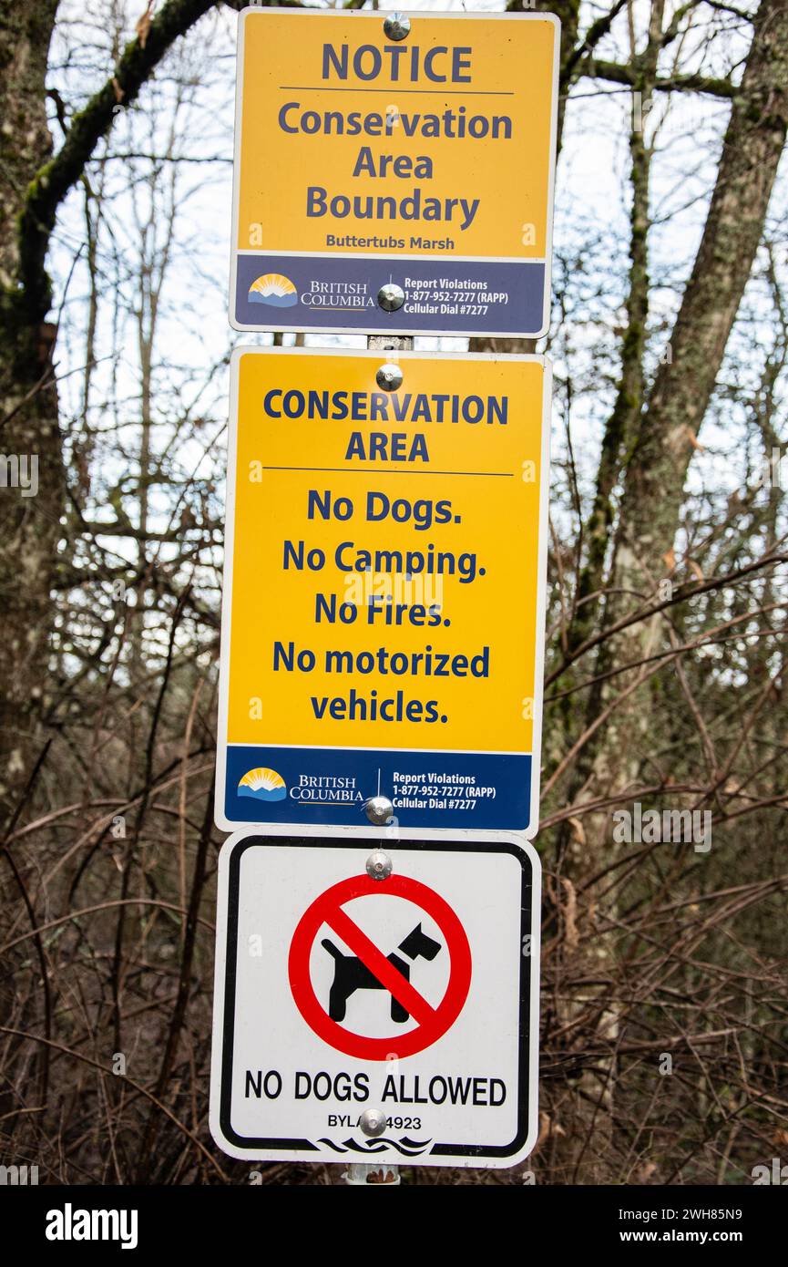 Boundary notice hi-res stock photography and images - Alamy