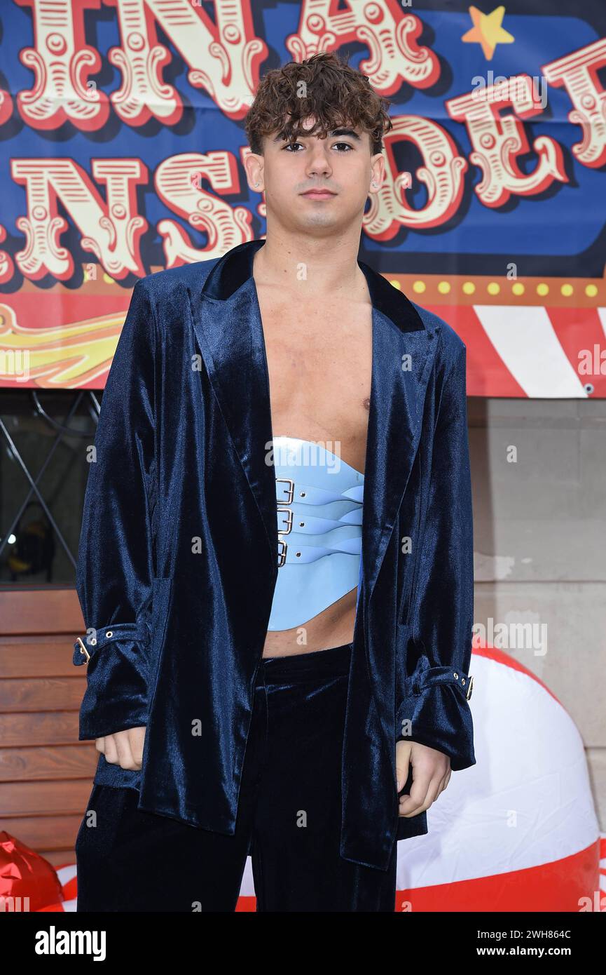 Sinan Movez bei der MARINA HOERMANSEDER FASHION SHOW im Haus Zenner im ...