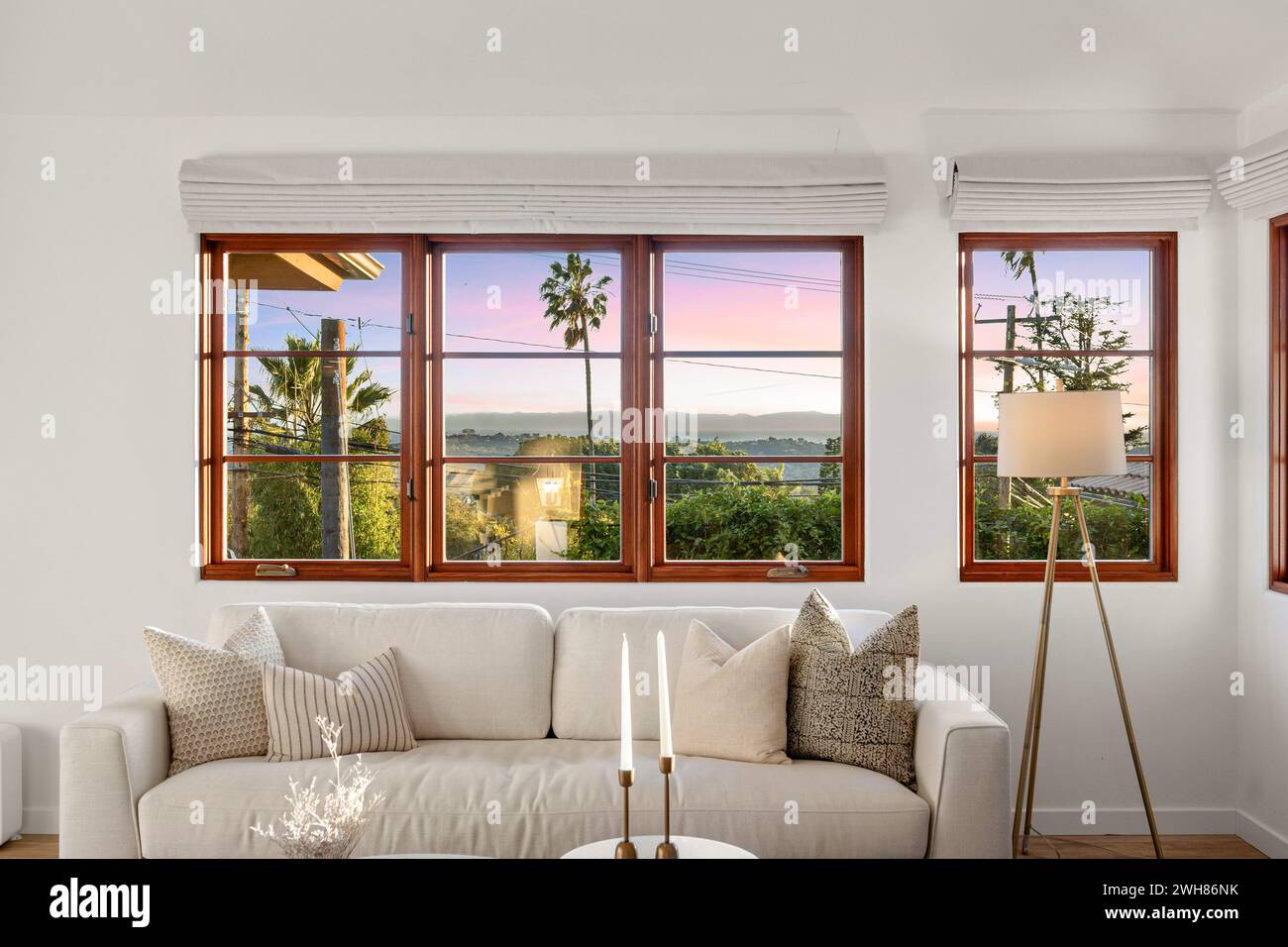 Sunshine window room hi-res stock photography and images - Alamy