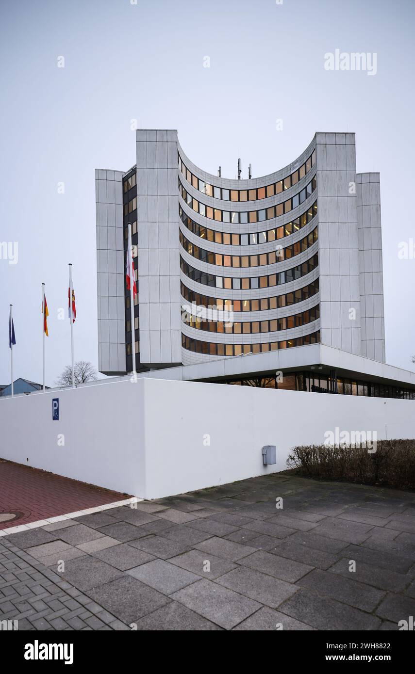 Heide, Germany. 08th Feb, 2024. Exterior view of the Dithmarschen ...