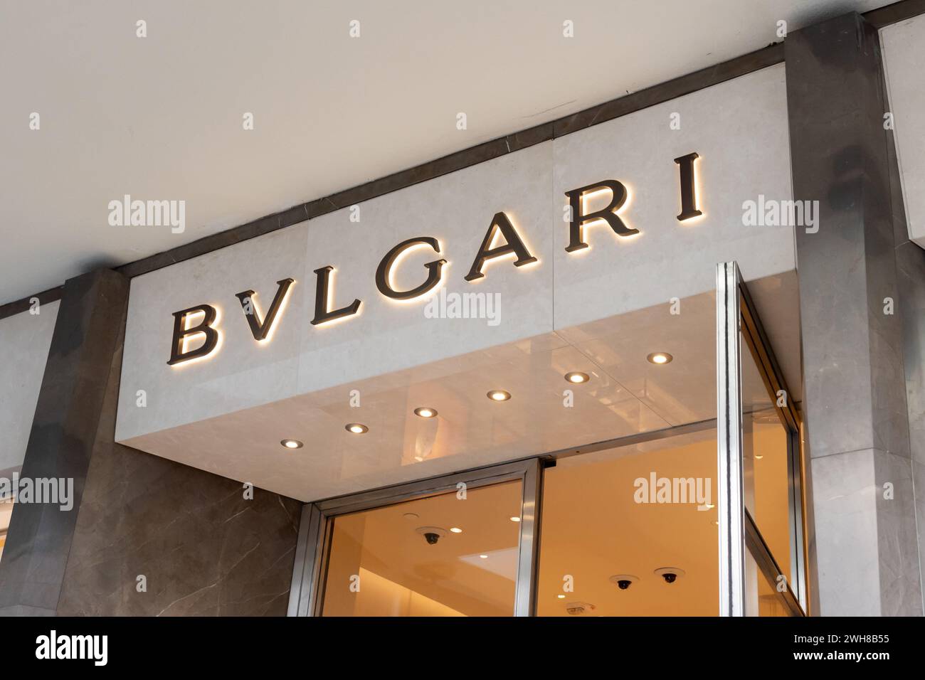 Bvlgari logo hi-res stock photography and images - Alamy