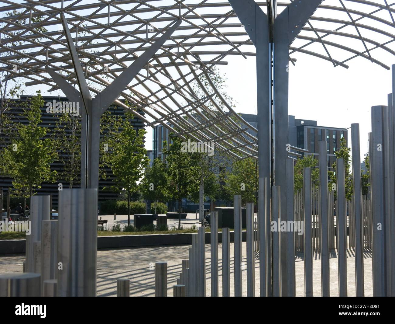 Lines, shapes and shadows in modern architecture: the external areas of ...