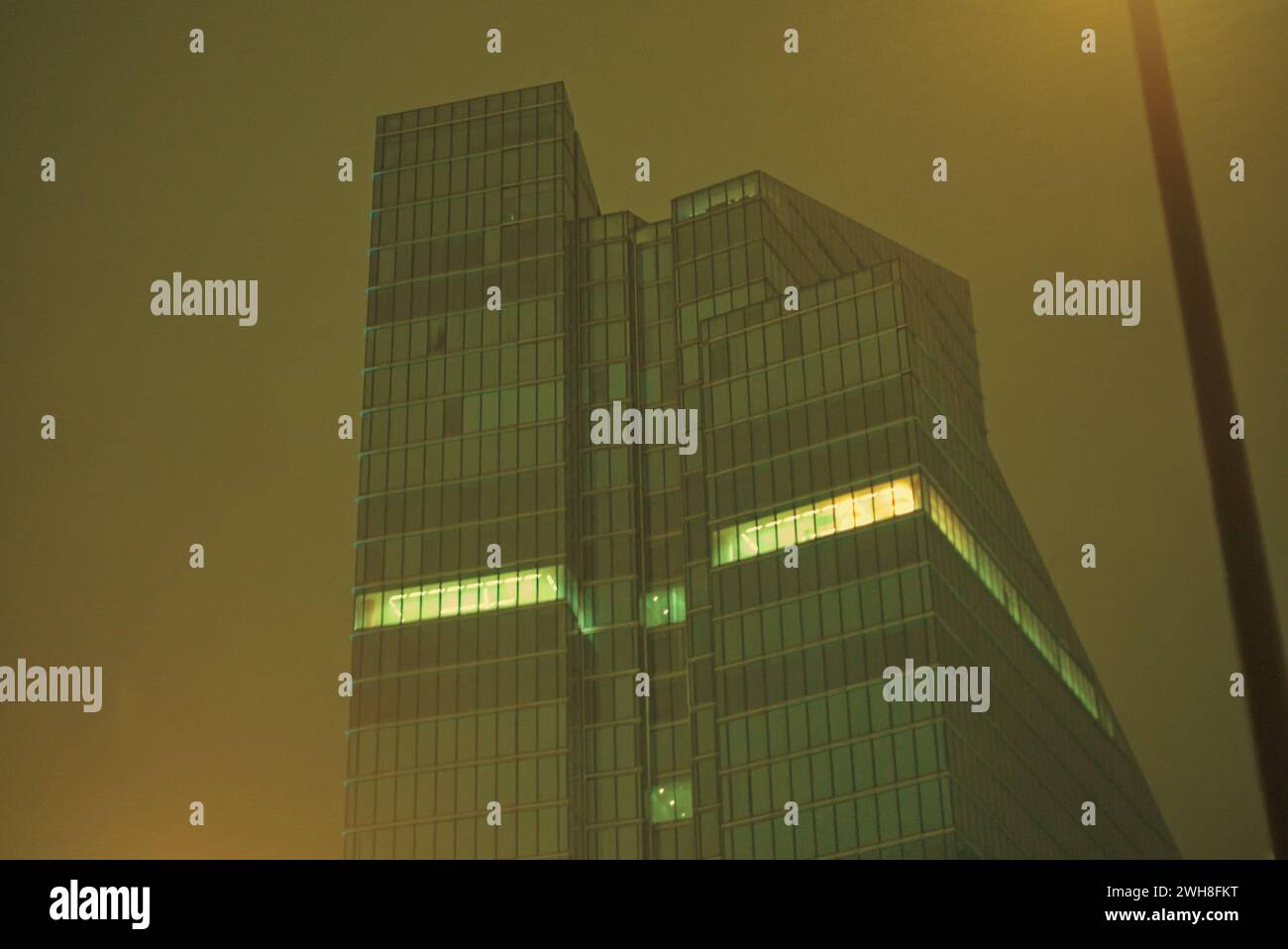 Skyscraper face of transformers hi-res stock photography and images - Alamy