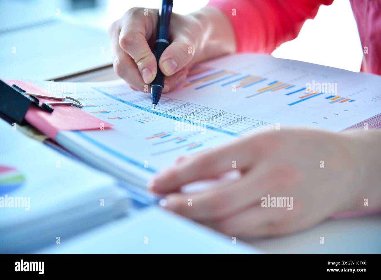 Business hands accountant paperwork hi-res stock photography and images ...