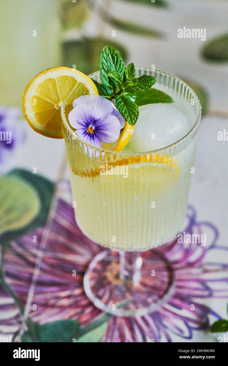 Lemon Mint Lemonade Mocktail on Floral Background with Lemon, Mint and ...