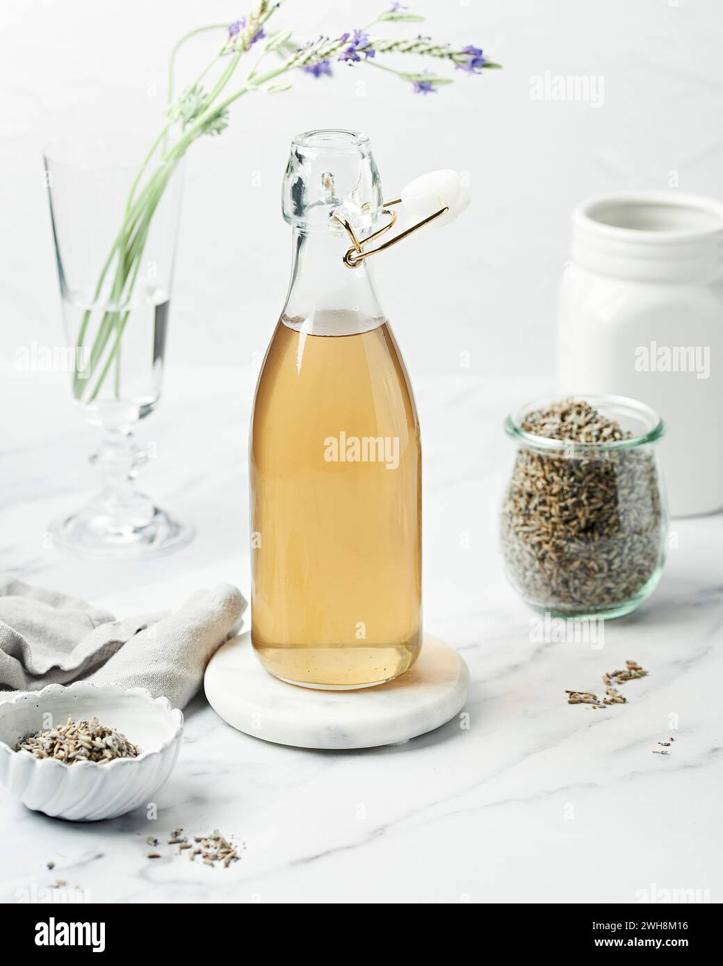 Lavender simple syrup hi-res stock photography and images - Alamy