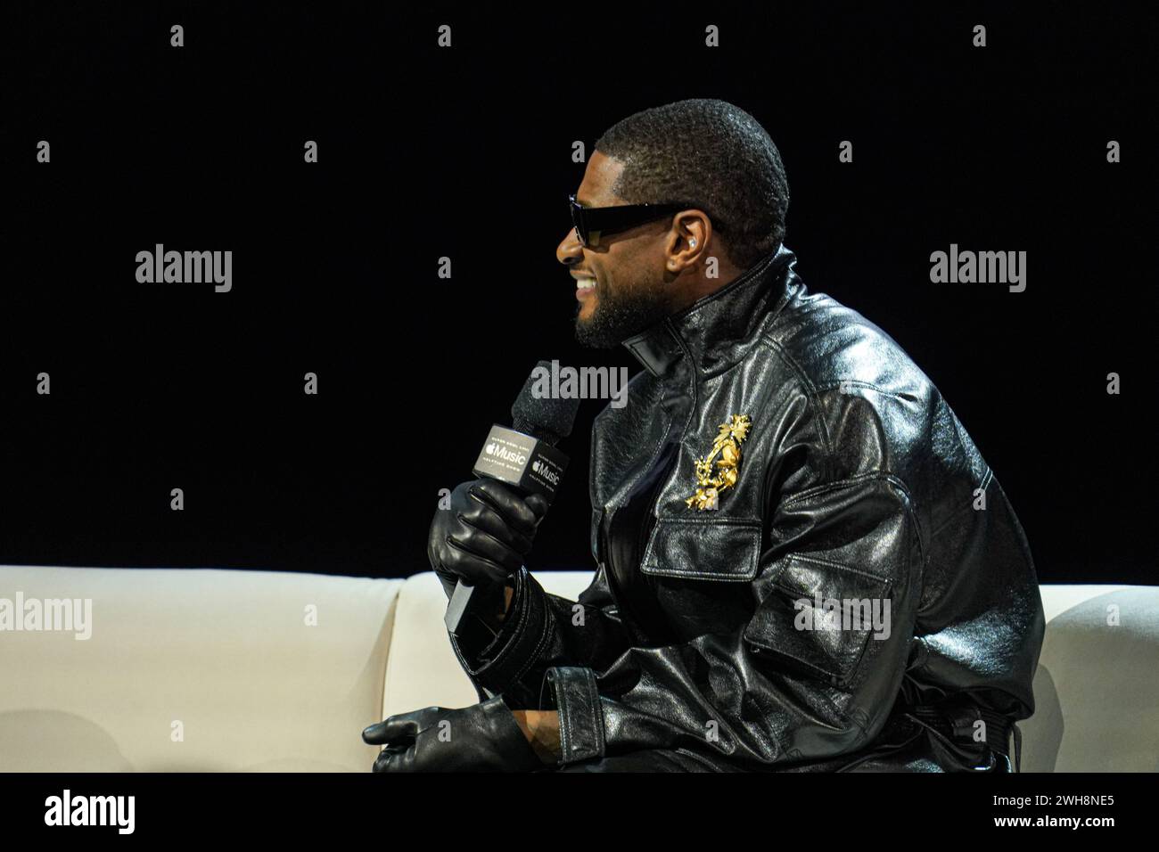 Apple press conference 2020 hi-res stock photography and images - Alamy