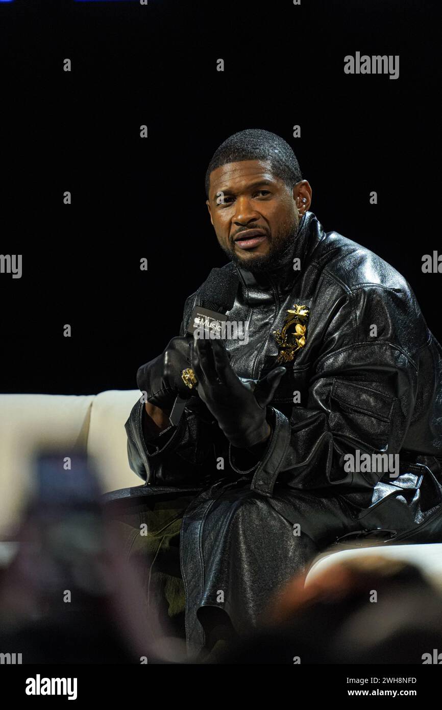 Usher super bowl hi-res stock photography and images - Alamy