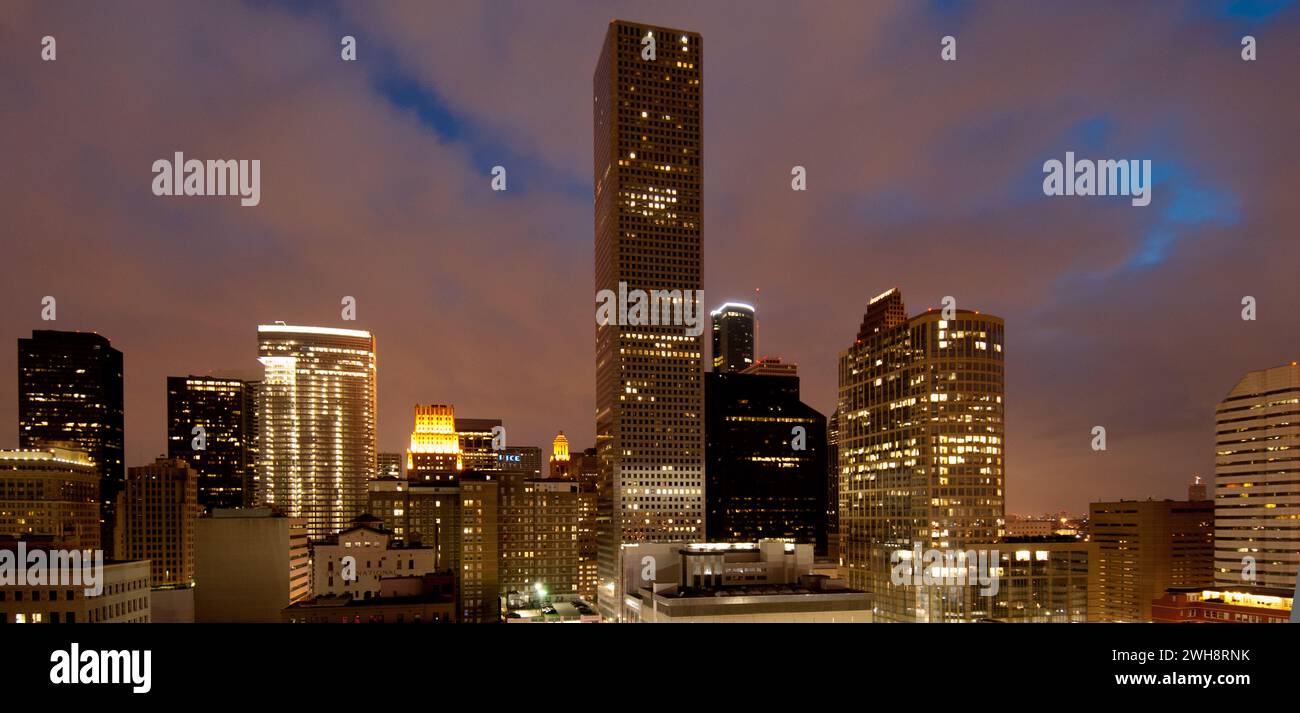 Houston downtown skyline night hi-res stock photography and images - Alamy
