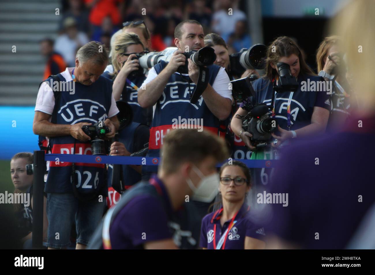 Uefa accredited photographers hi-res stock photography and images - Alamy