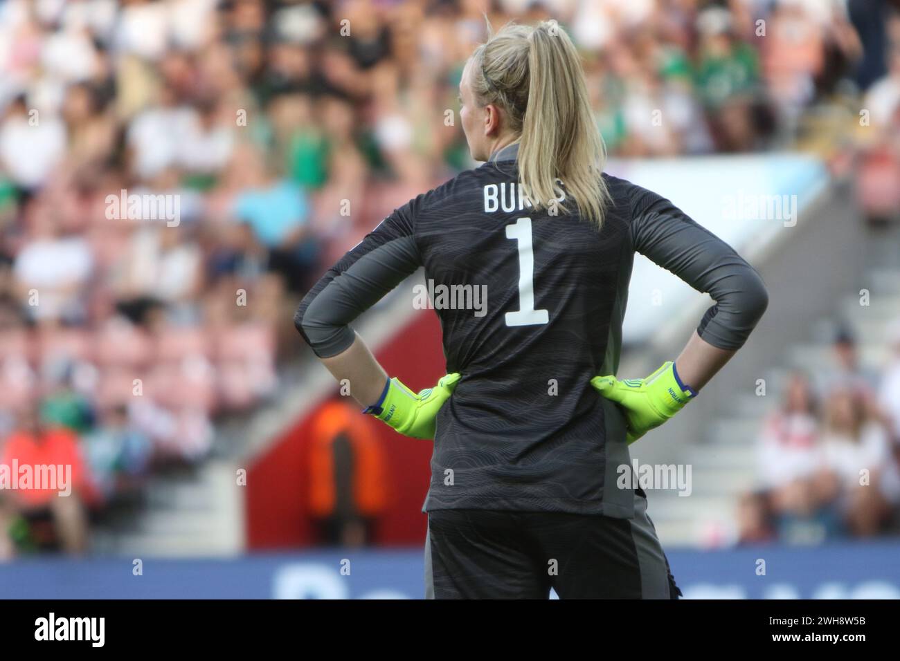 Jacqueline Burns NI goalkeeper England v Northern Ireland UEFA Womens ...