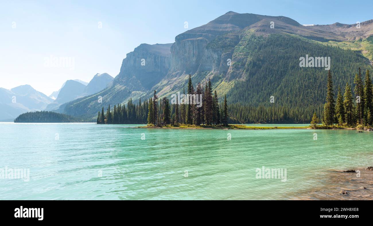 Spirit Island panorama, Maligne Lake, Jasper national park, Canada ...