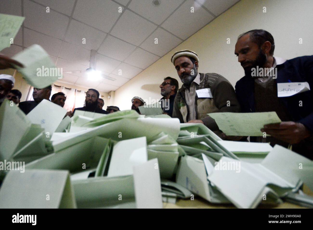 Peshawar, Peshawar, Pakistan. 8th Feb, 2024. PESHAWAR, PAKISTAN, FBR ...