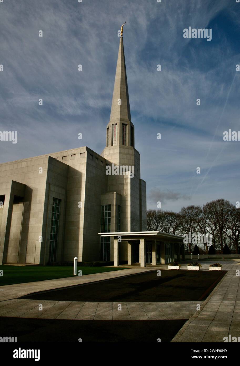 Lds chapel hi-res stock photography and images - Alamy