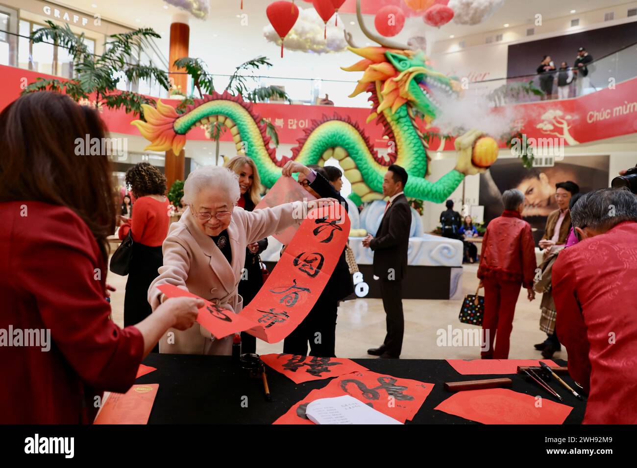 Orange County, USA. 8th Feb, 2024. Visitors experience Chinese ...