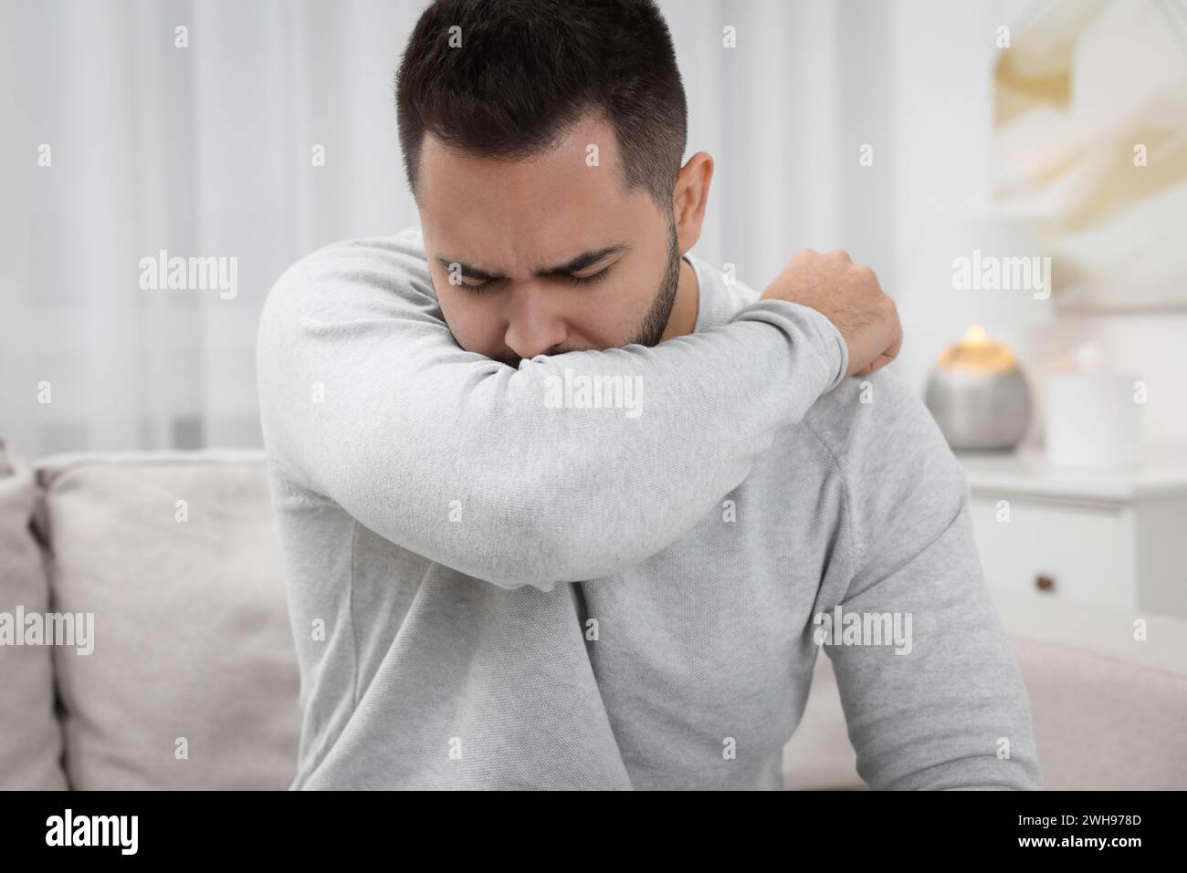 Sick male coughing symptoms bronchitis hi-res stock photography and ...