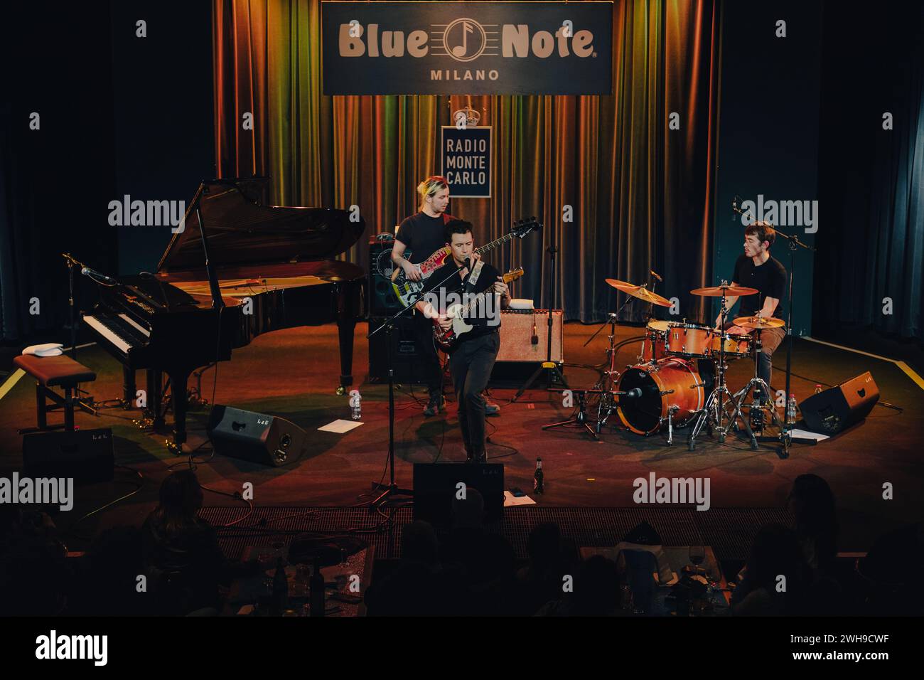 Mt jones live concert hi-res stock photography and images - Alamy