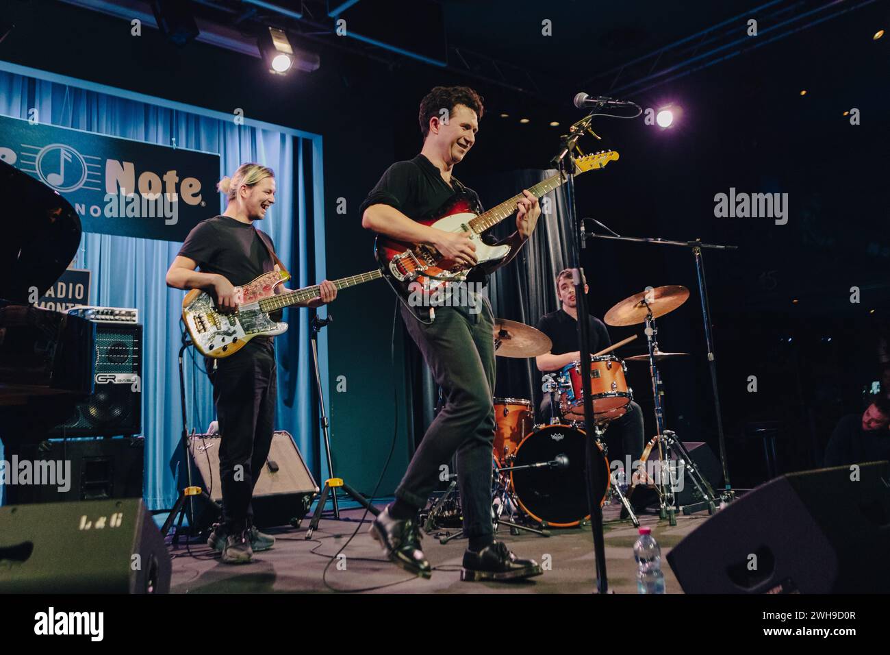 Mt jones live concert hi-res stock photography and images - Alamy