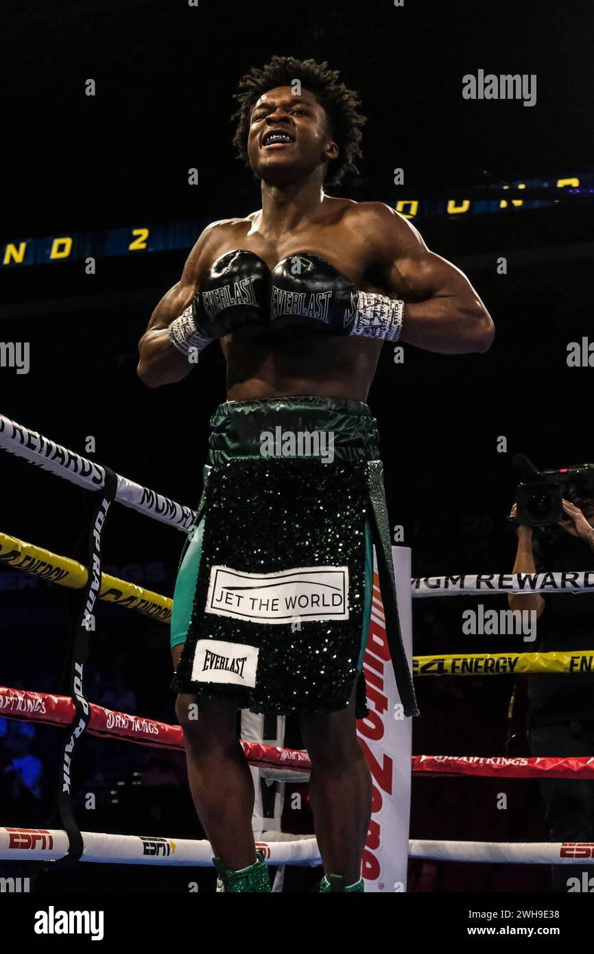 Las Vegas, Nevada, USA. 8th Feb, 2024. Abdullah Mason (12-0 10KOs Green ...