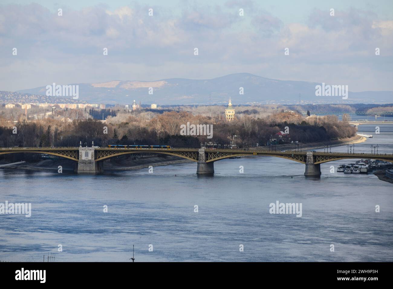 Sunset on margaret bridge hi-res stock photography and images - Alamy