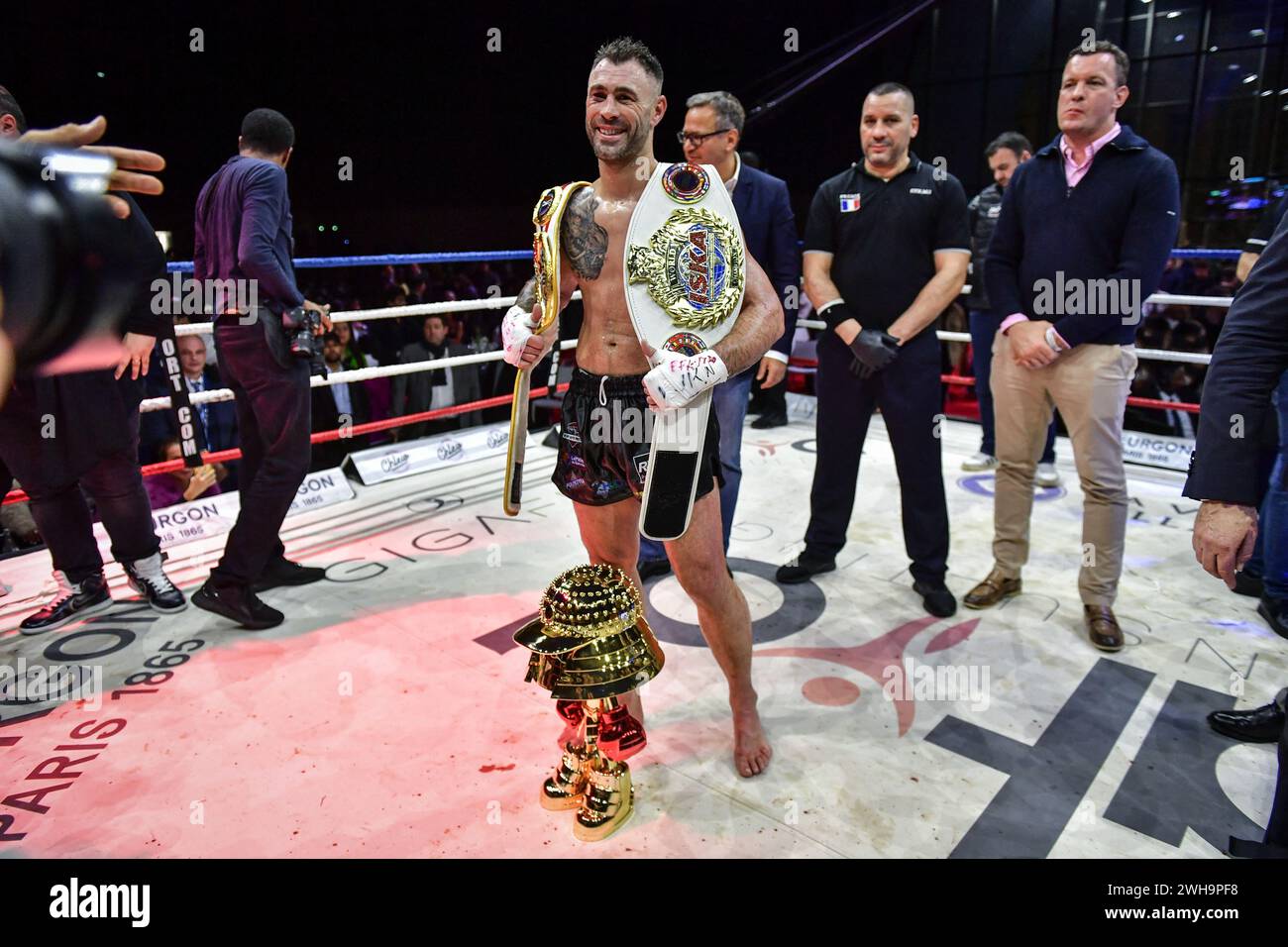 Paris, France. 08th Feb, 2024. Yohan Lidon celebrates the winning ...