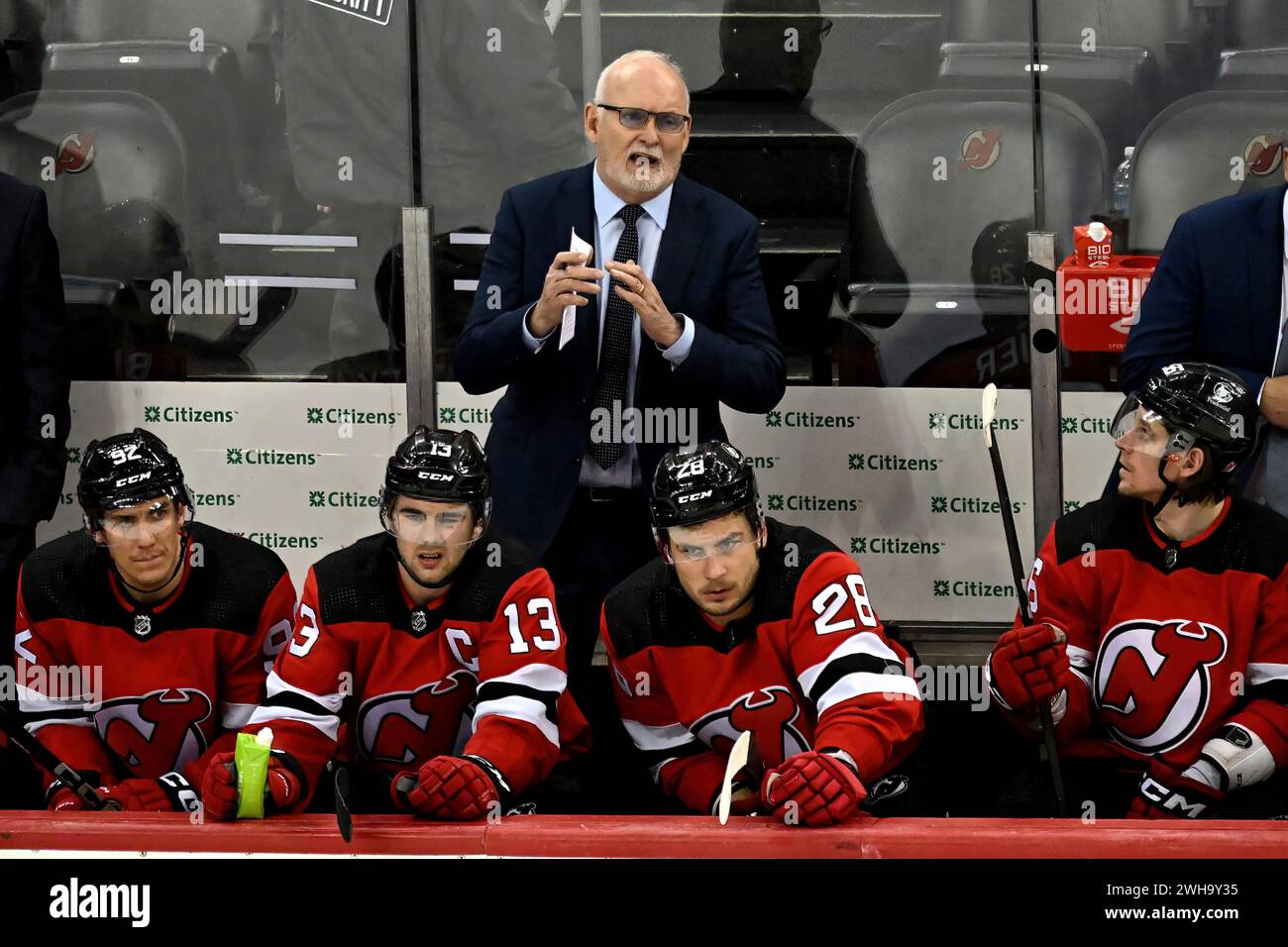 New Jersey Devils coach Lindy Ruff signals for a timeout during the ...
