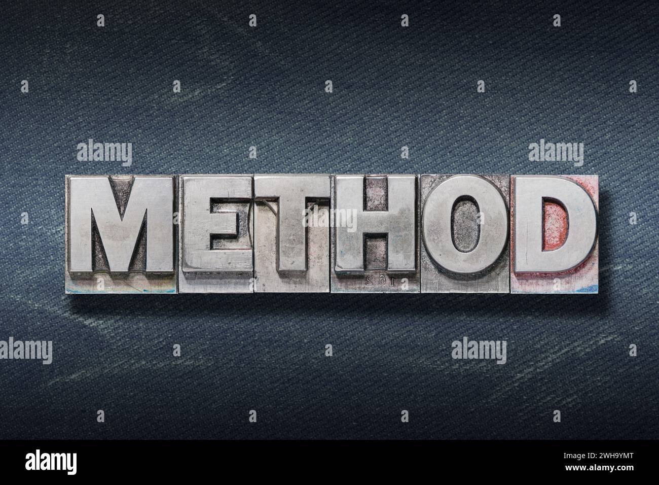 Dark mode hi-res stock photography and images - Alamy