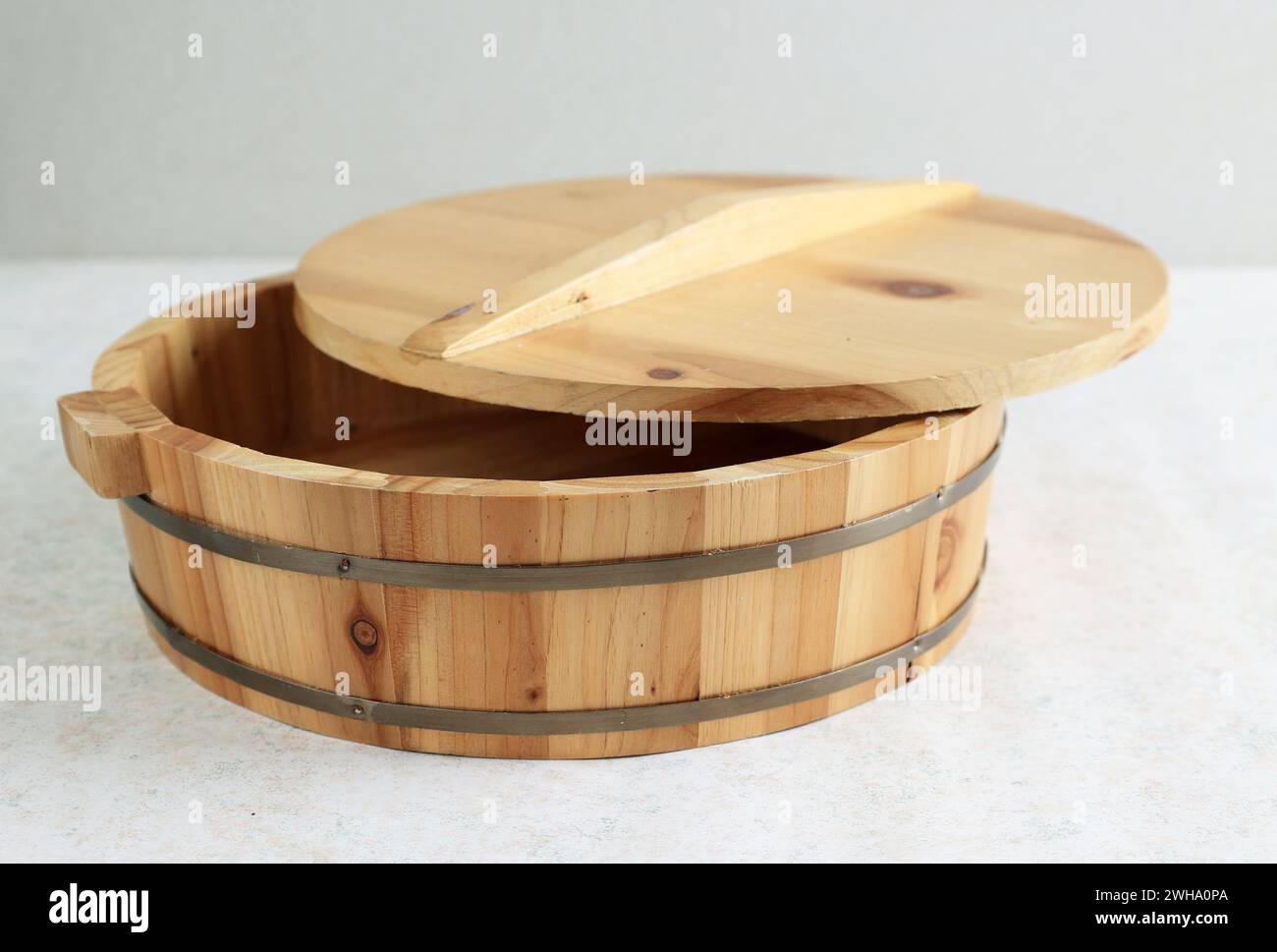 Hangiri, Japanese Sushi Rice Bowl Maker. Japanese Wooden Bucket Stock ...