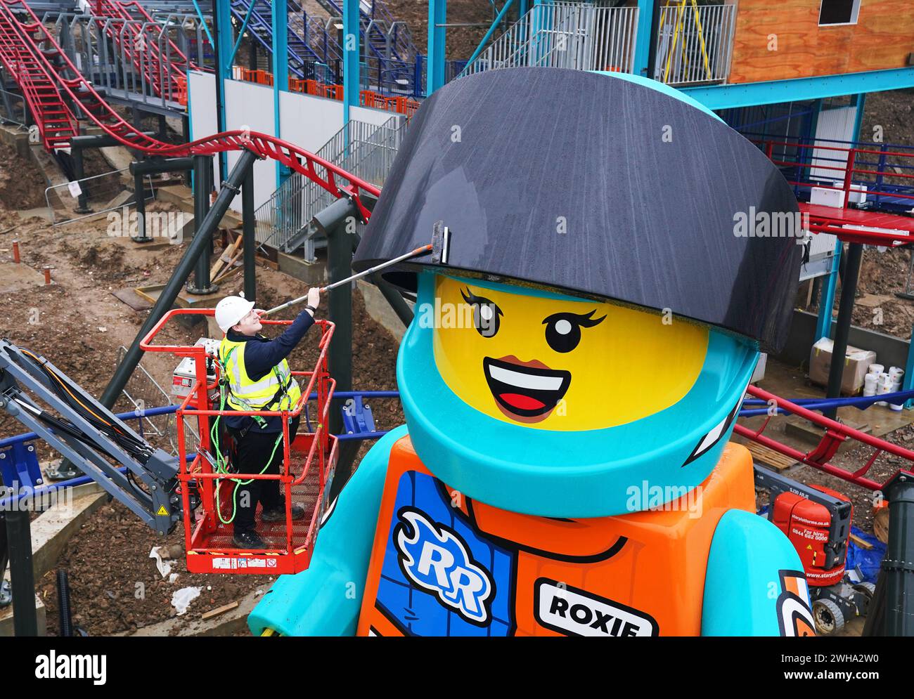 Lead Creative Hannah 'Phiz' Phizacklea tends to the world's tallest ...