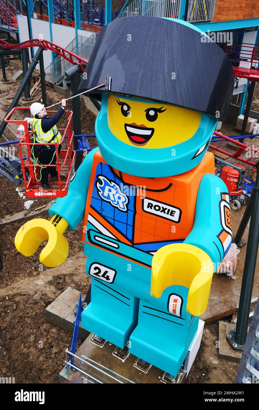 Lead Creative Hannah 'Phiz' Phizacklea tends to the world's tallest ...