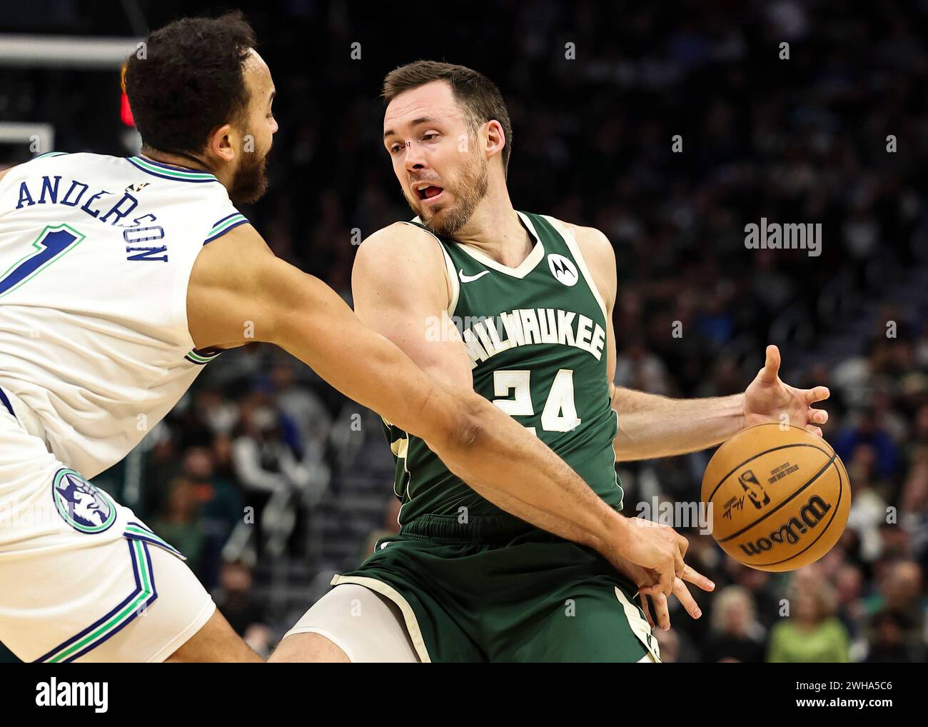 Milwaukee, USA. 8th Feb, 2024. Kyle Anderson of Minnesota Timberwolves ...