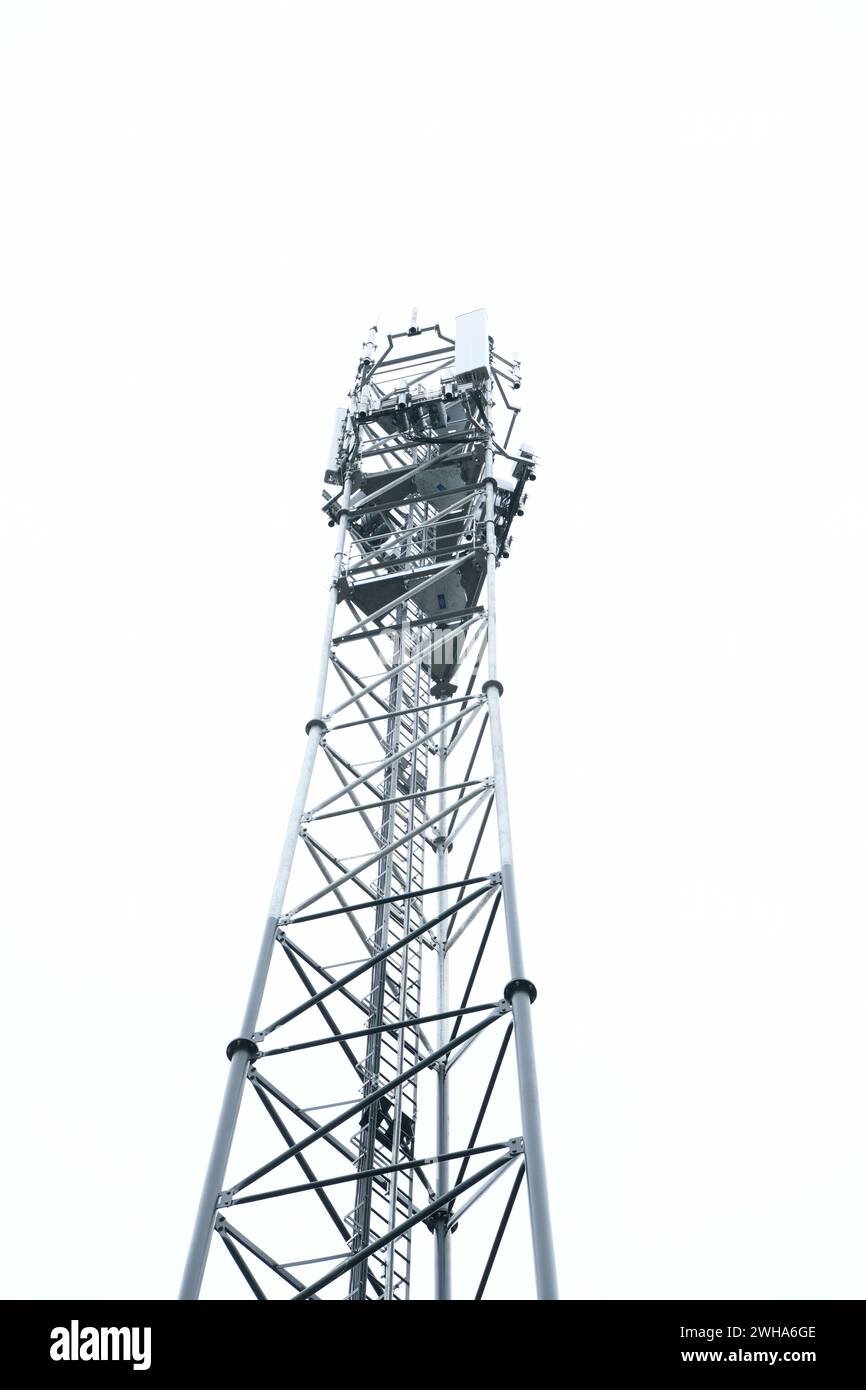Work mobile mast blue hi-res stock photography and images - Alamy