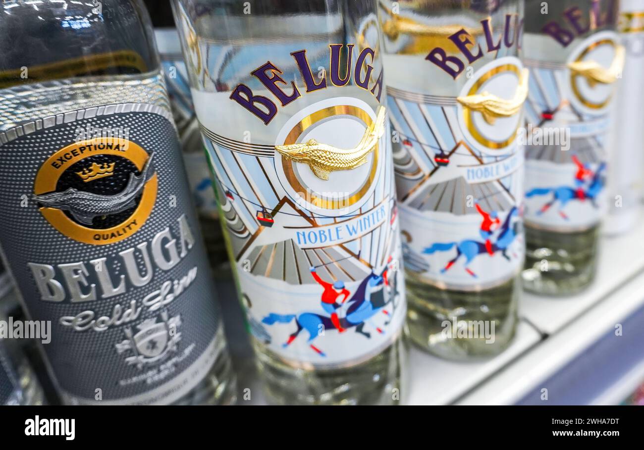 Alcoholi hi-res stock photography and images - Alamy