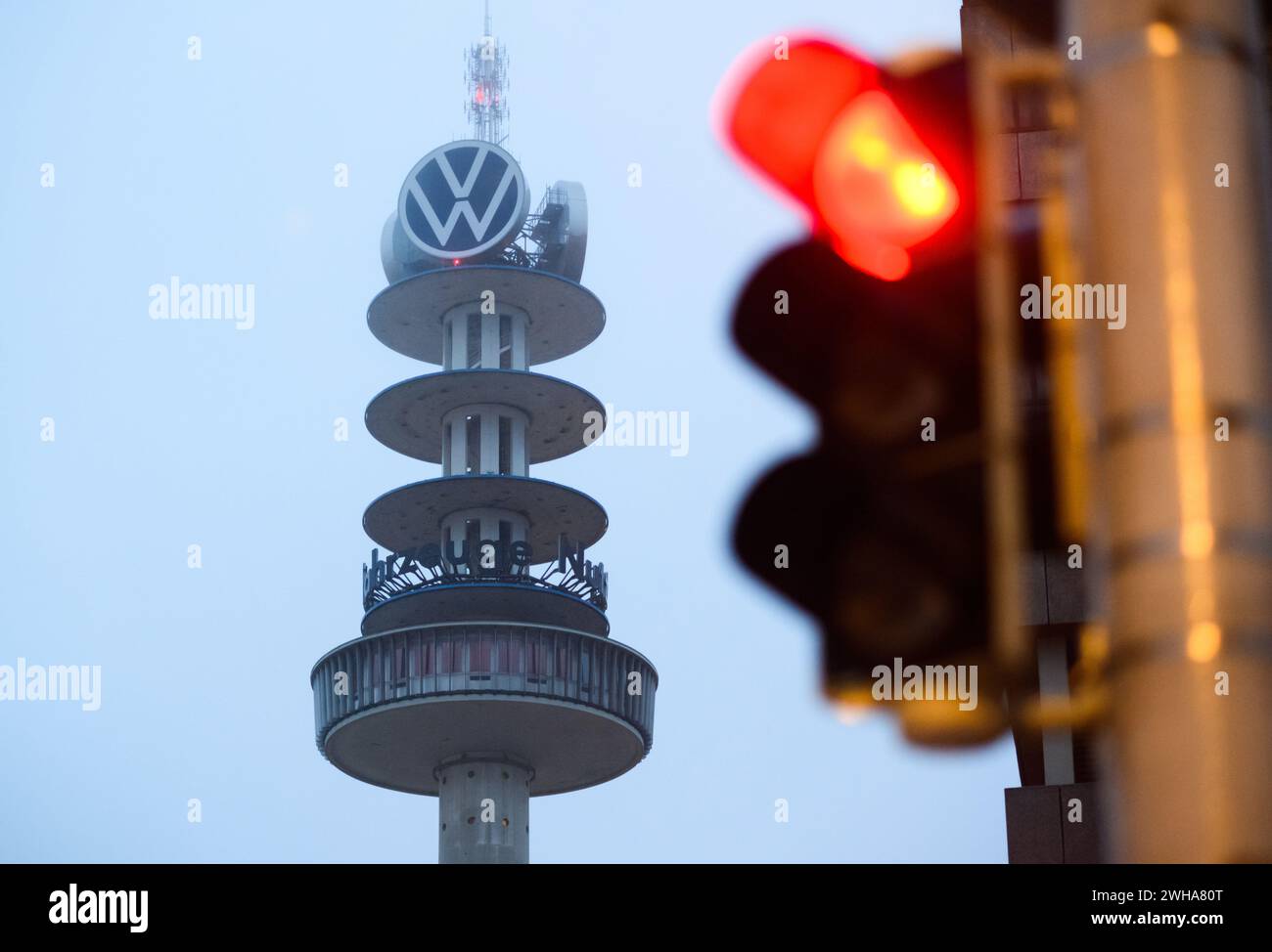 Hanover, Germany. 09th Feb, 2024. A red traffic light shines within ...