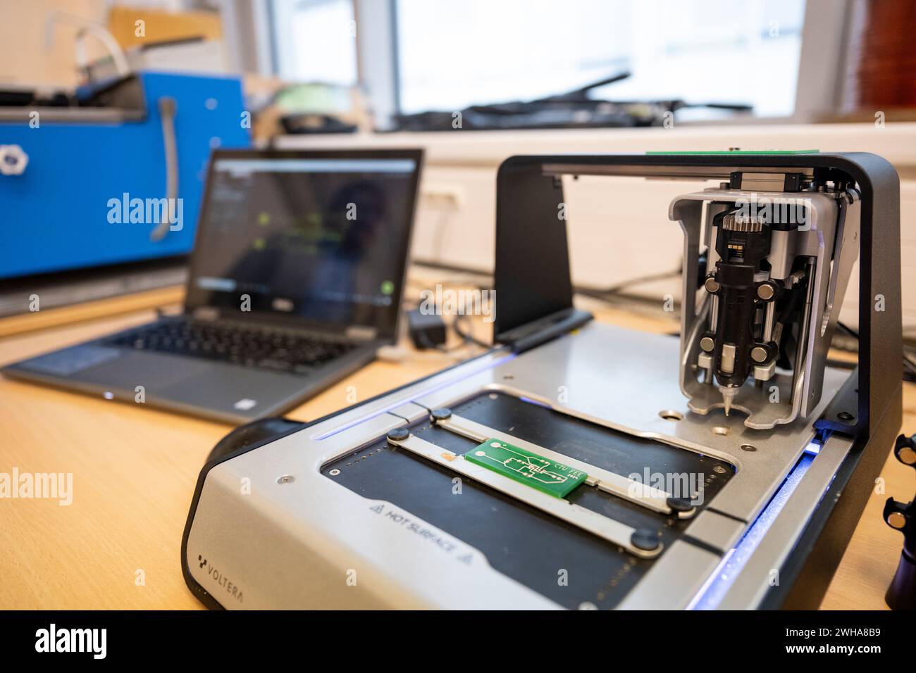 Prague, Czech Republic. 08th Feb, 2024. Experts from the Czech ...